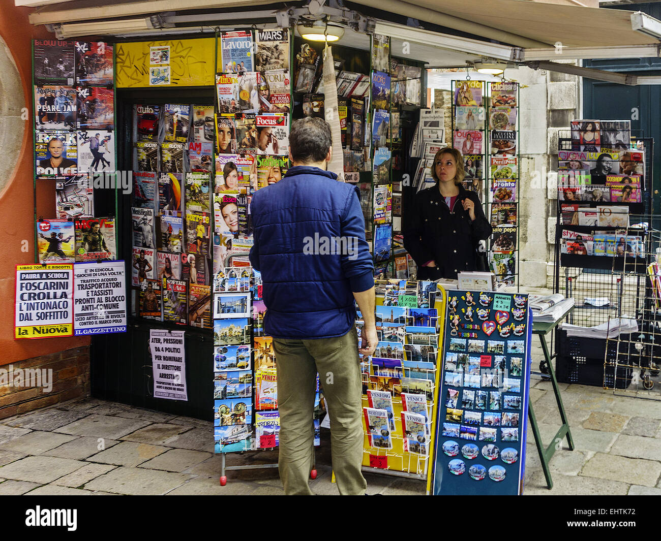 Shoppers Browsing A market Stall Stock Photo - Alamy