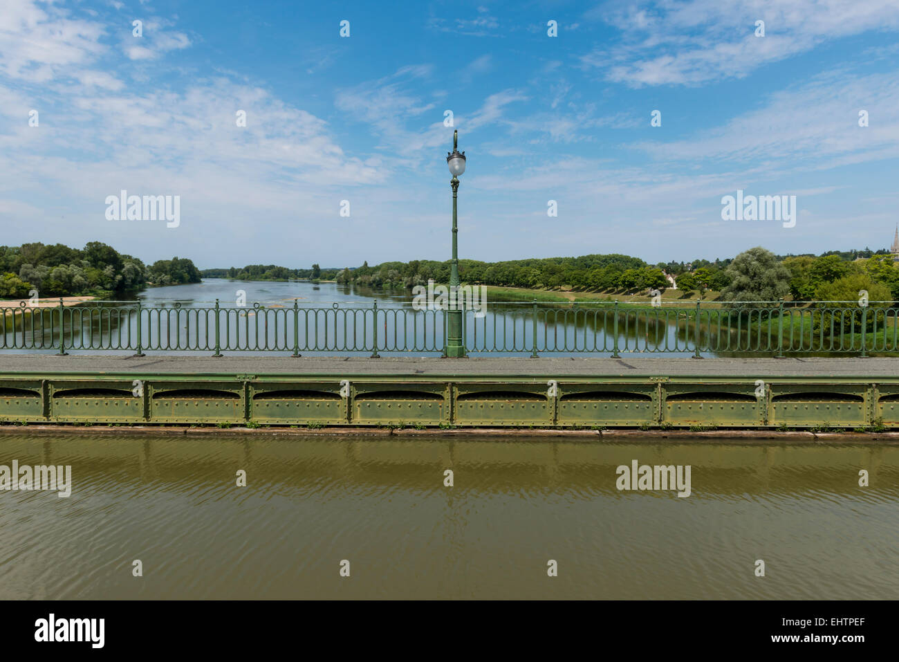 Canal lateral a la loire hi-res stock photography and images - Alamy