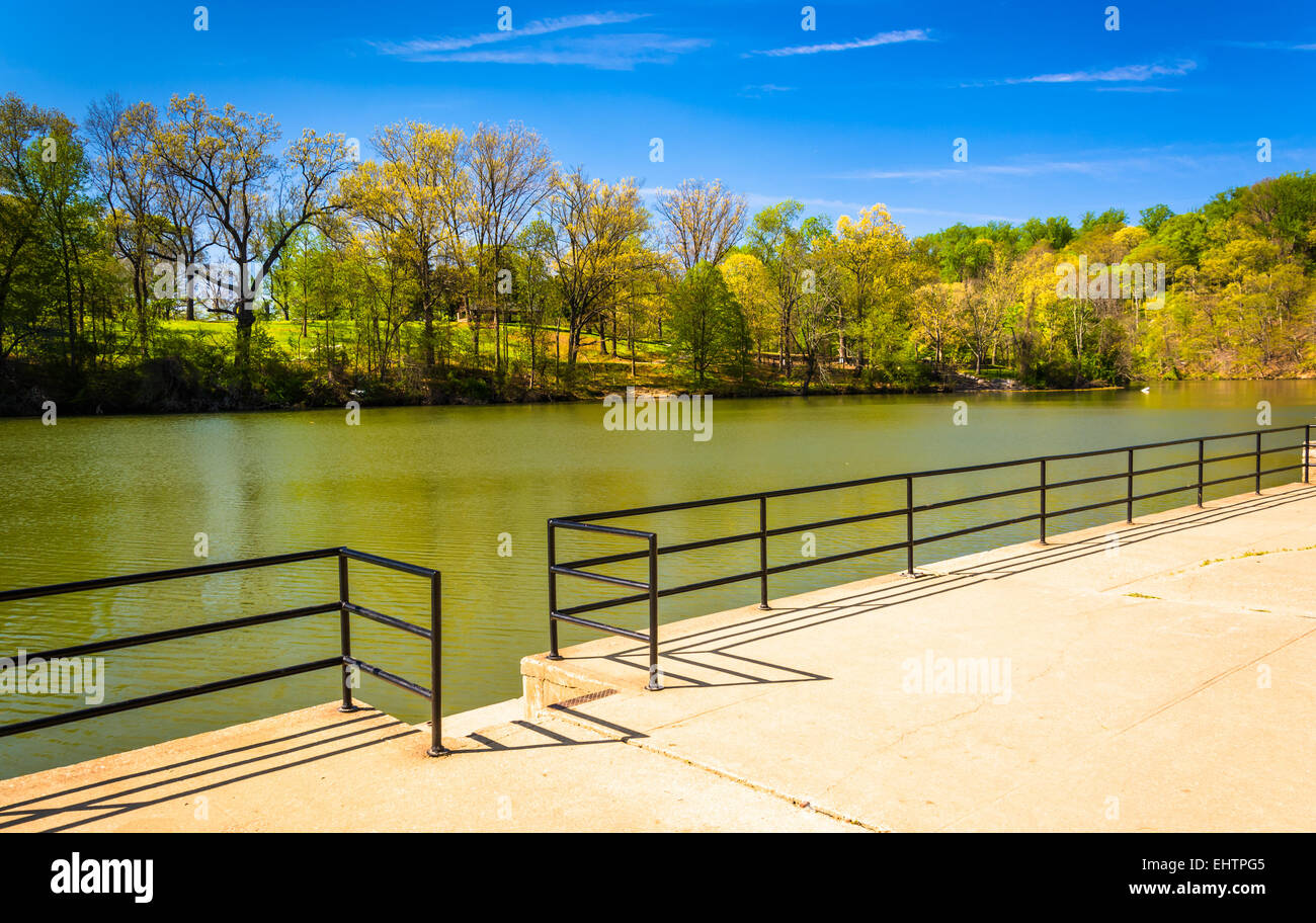 Lake Roland at Robert E. Lee Memorial Park in Baltimore, Maryland Stock ...