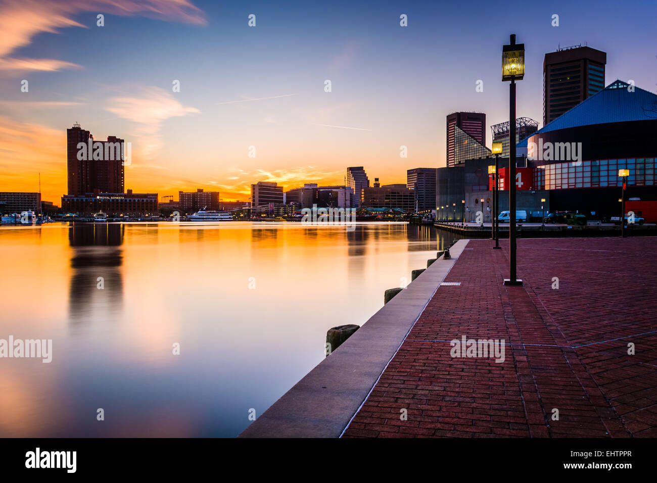 Long exposure at sunset, at the Inner Harbor in Baltimore, Maryland ...