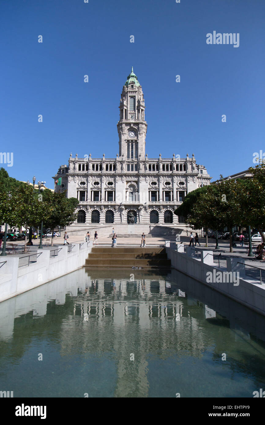 ILLUSTRATION OF OPORTO, PORTUGAL Stock Photo - Alamy