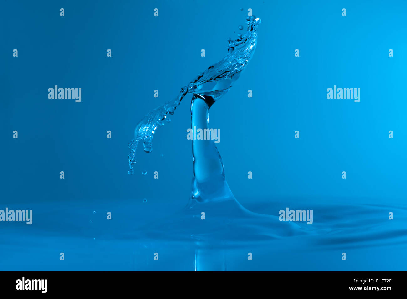 Close up of water splash hi-res stock photography and images - Alamy