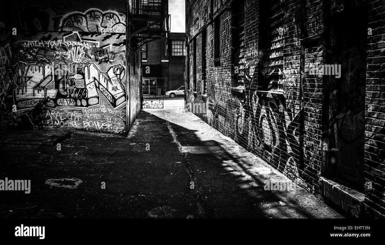 Looking toward Howard Street in the Graffiti Alley, Baltimore, Maryland ...