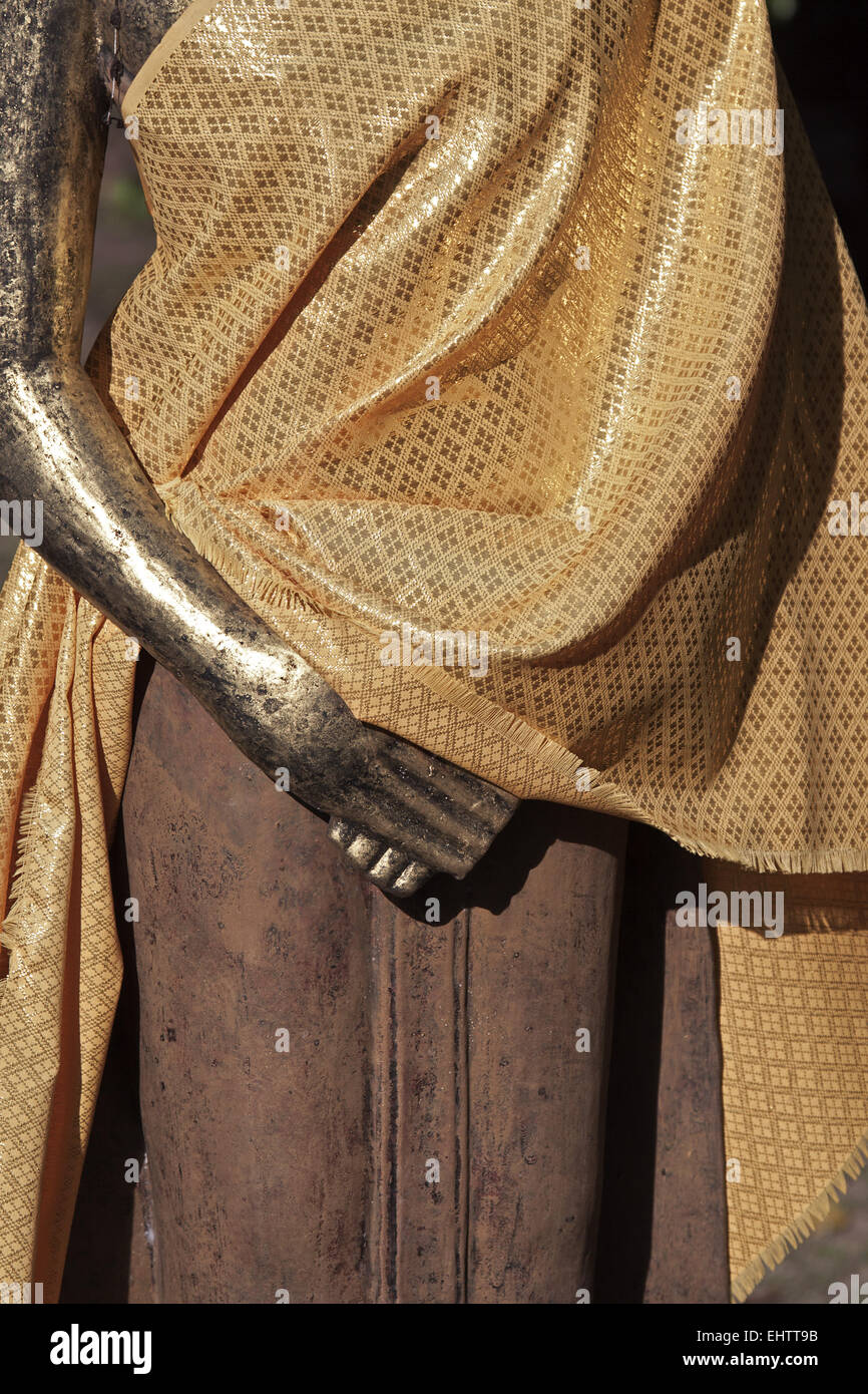 Alte buddha skulptur hi-res stock photography and images - Alamy