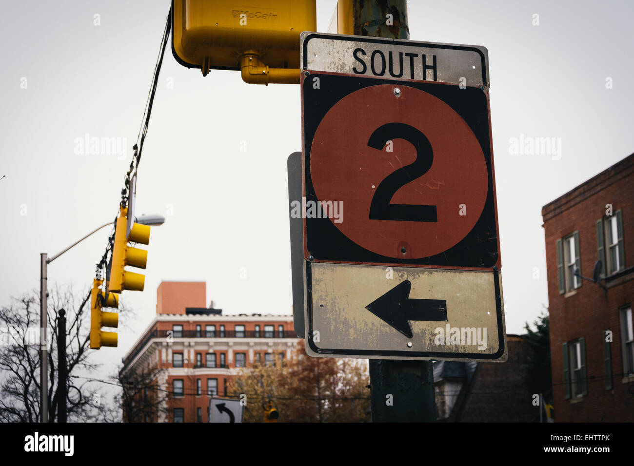 Maryland Route 2 sign in Baltimore, Maryland Stock Photo - Alamy