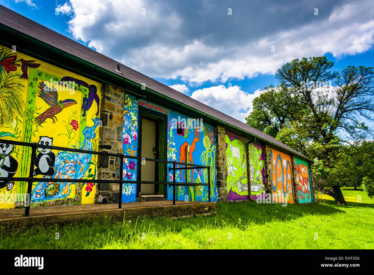 Beautiful mural on building hi-res stock photography and images - Alamy