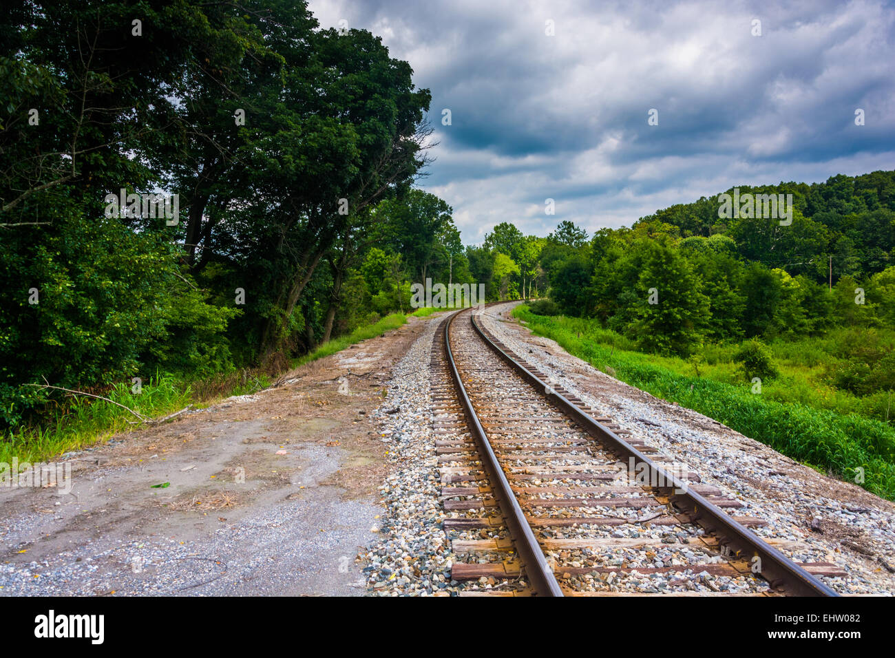 Railroad tracks in rural Carroll County, Maryland Stock Photo - Alamy