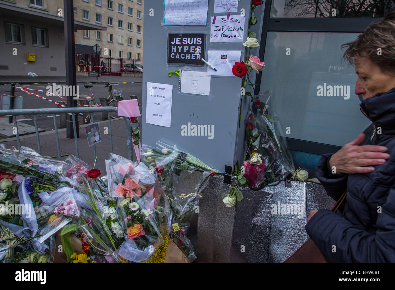 HYPER CACHER SUPERMARKET Stock Photo - Alamy