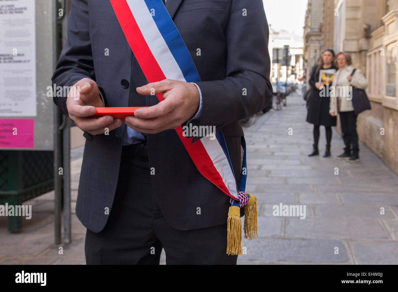 Officials hi-res stock photography and images - Alamy