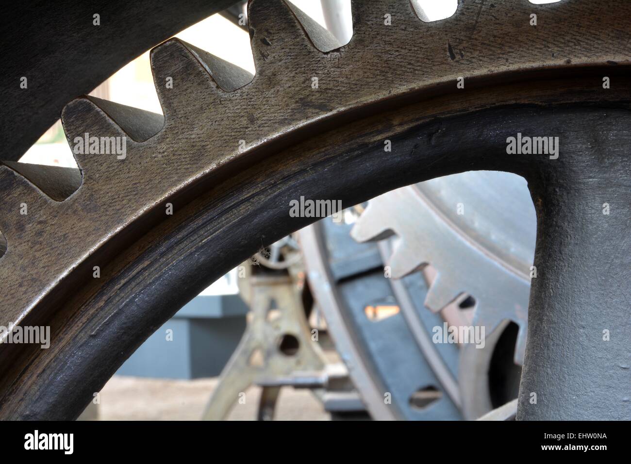 Old iron gears hi-res stock photography and images - Alamy