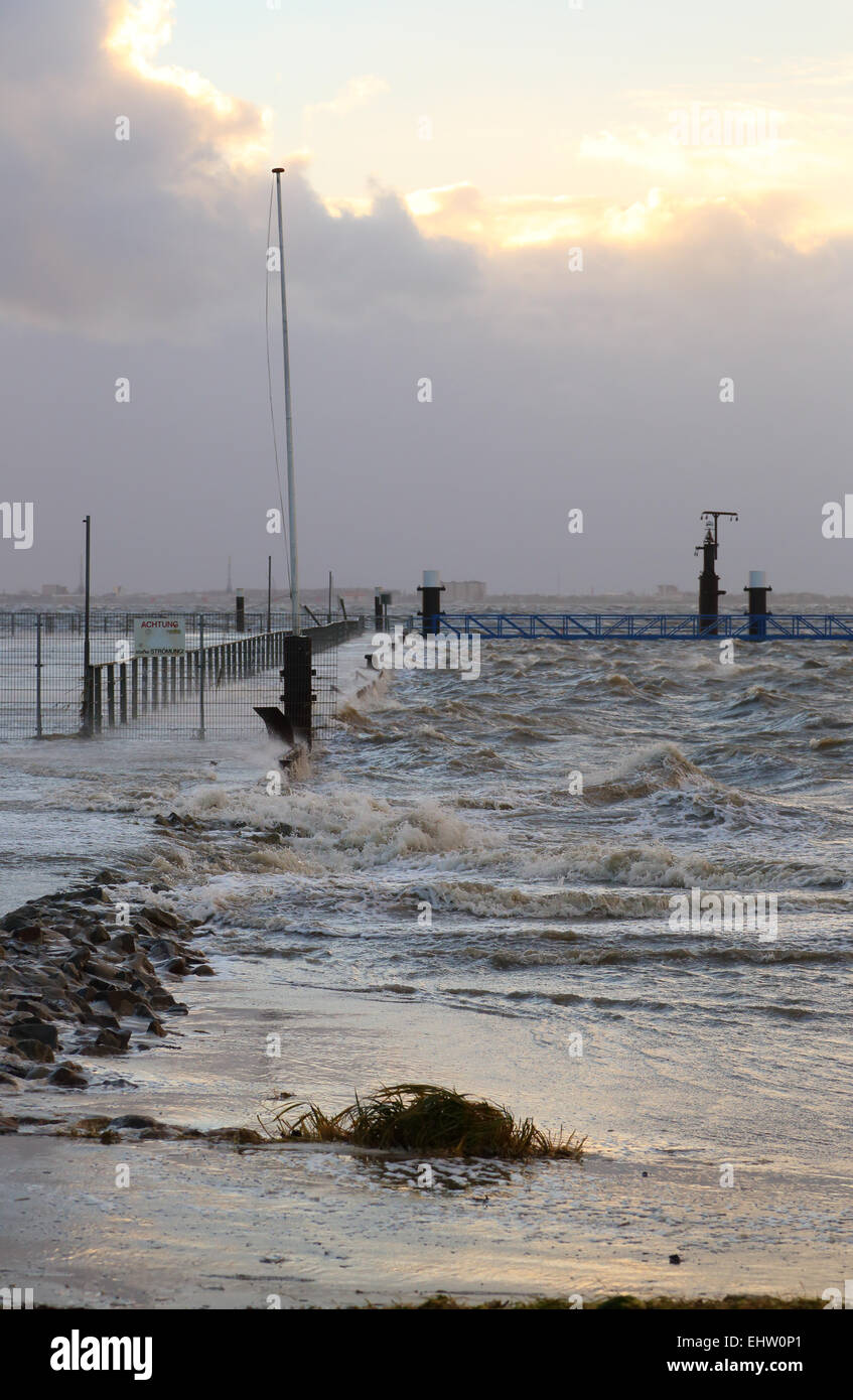 North sea storm hi-res stock photography and images - Alamy