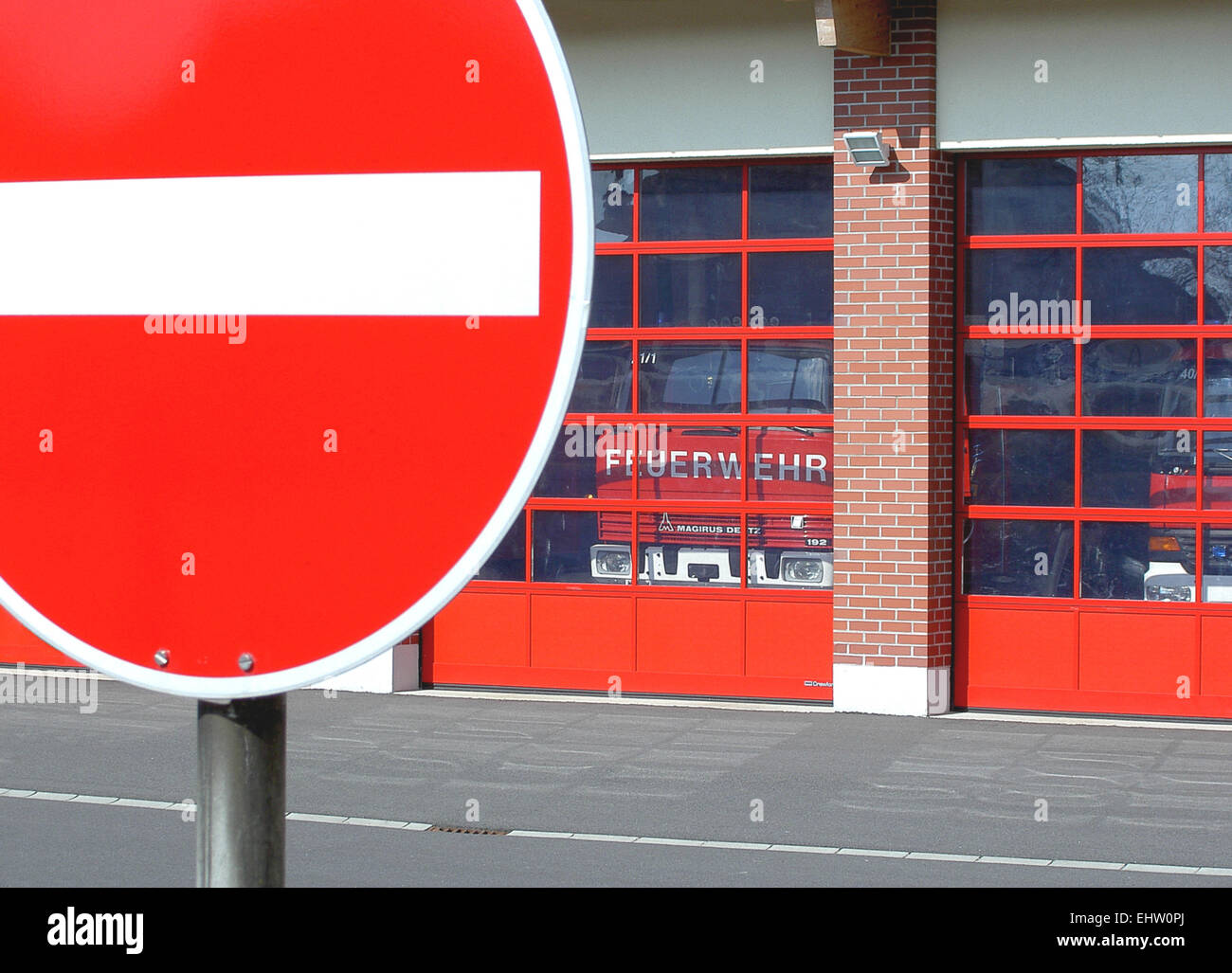 Feuerwehrstation hi-res stock photography and images - Alamy