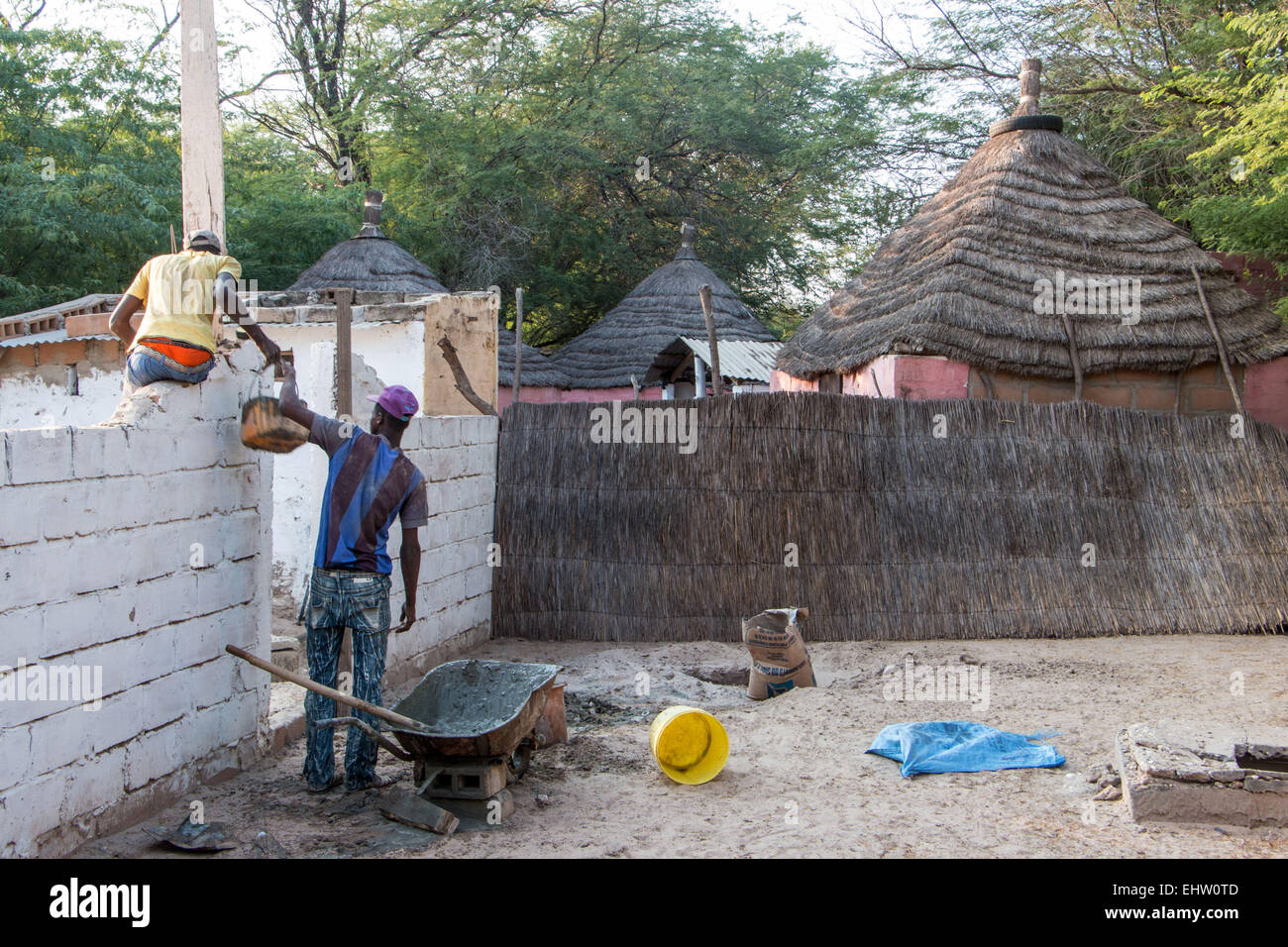 Senegal construction hi-res stock photography and images - Alamy
