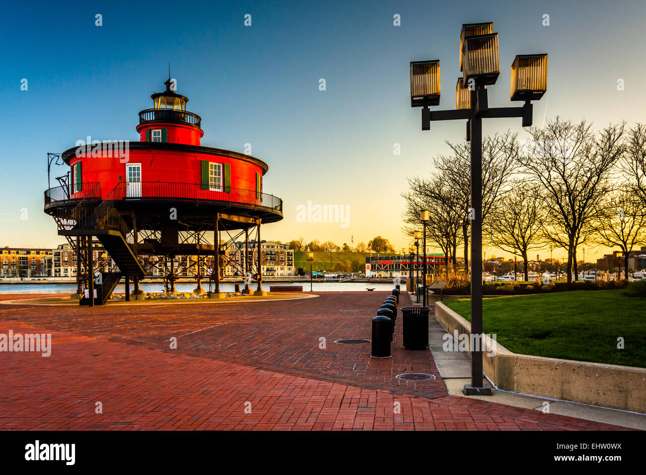 Seven foot knoll lighthouse hi-res stock photography and images - Alamy