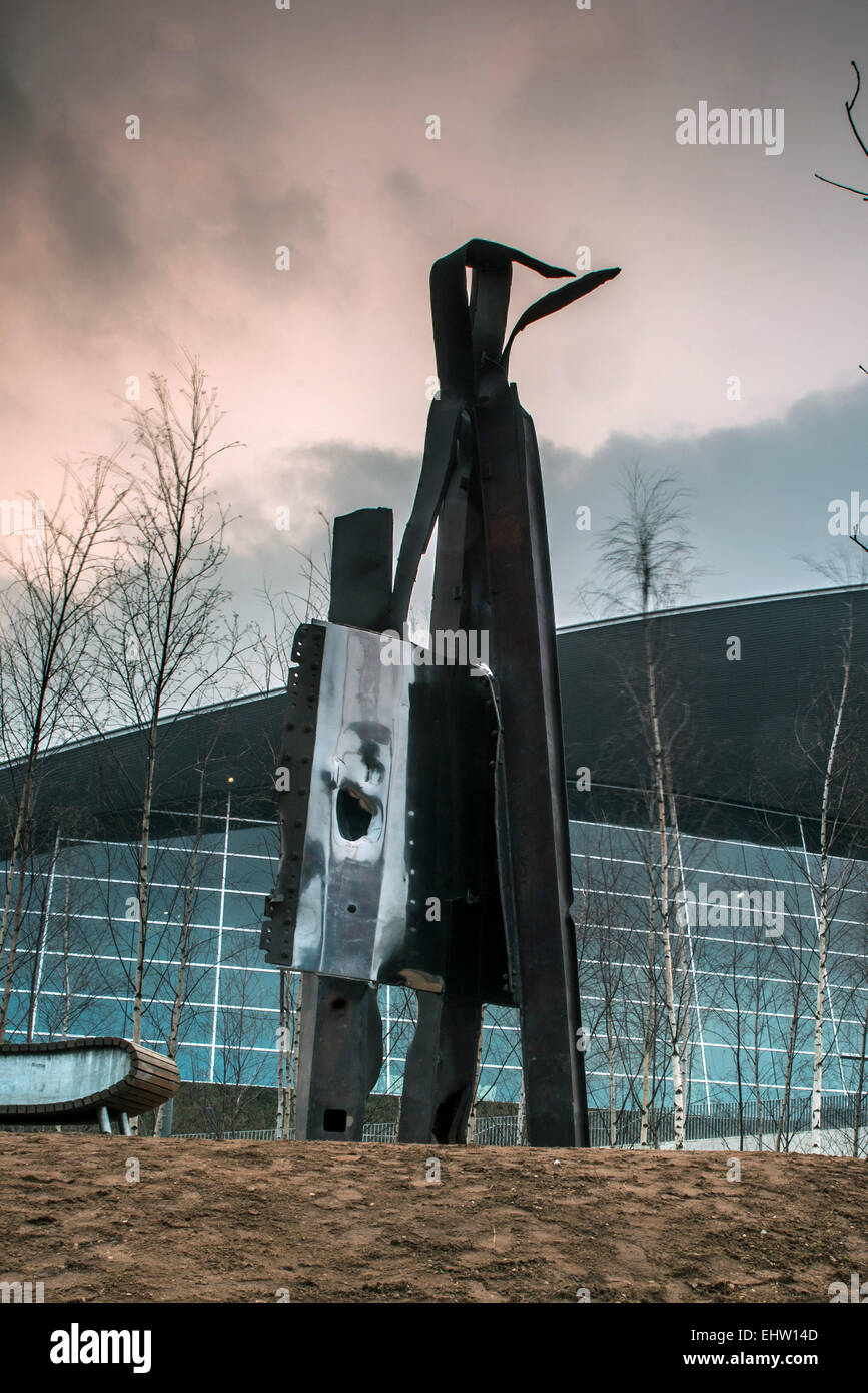 9 11 sculpture london hi-res stock photography and images - Alamy