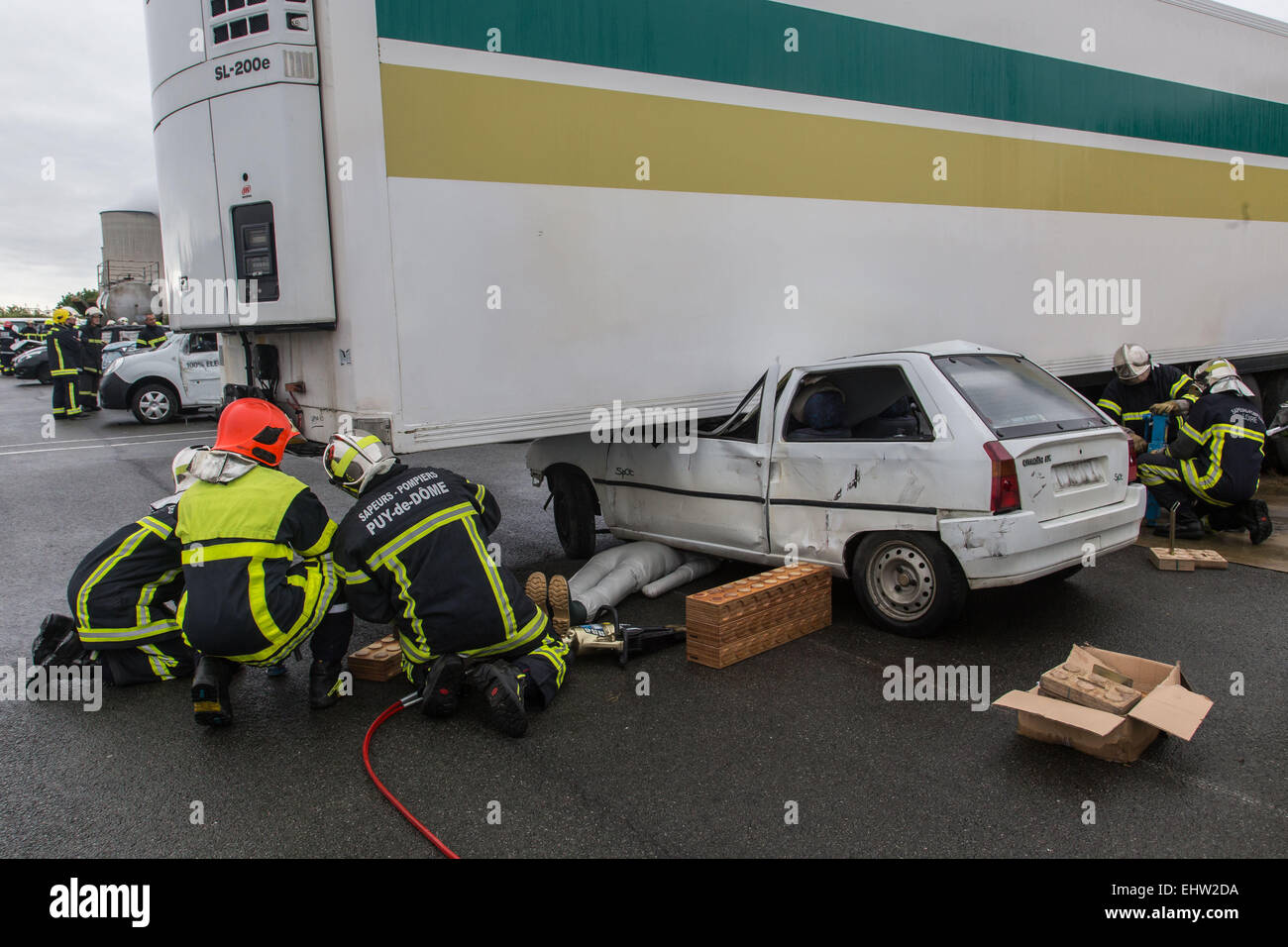 Safety in training hi-res stock photography and images - Alamy