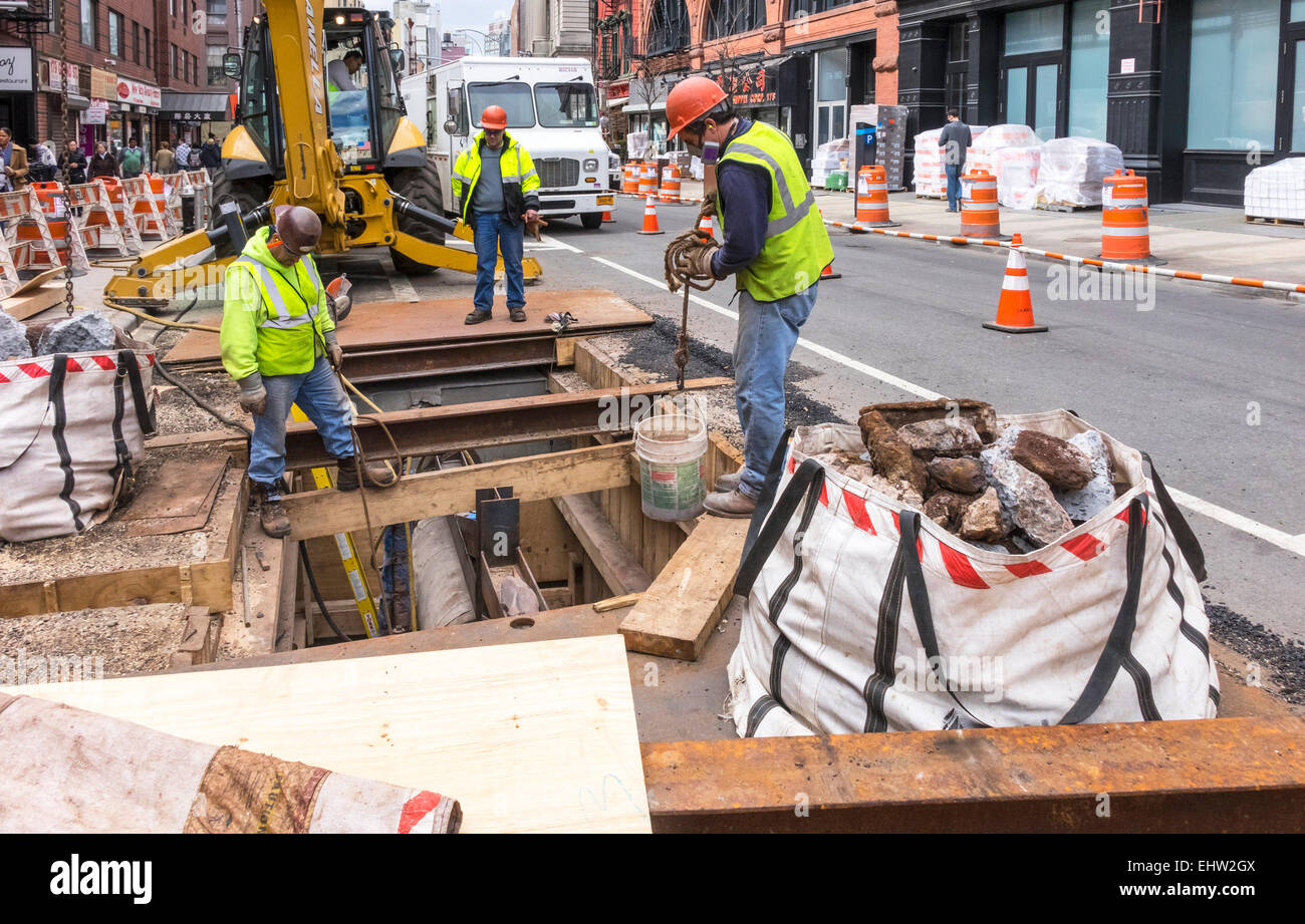 Broken infrastructure hi-res stock photography and images - Alamy