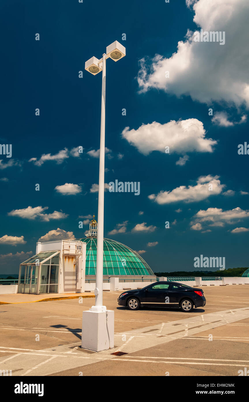 Parking garage rooftop hi-res stock photography and images - Alamy