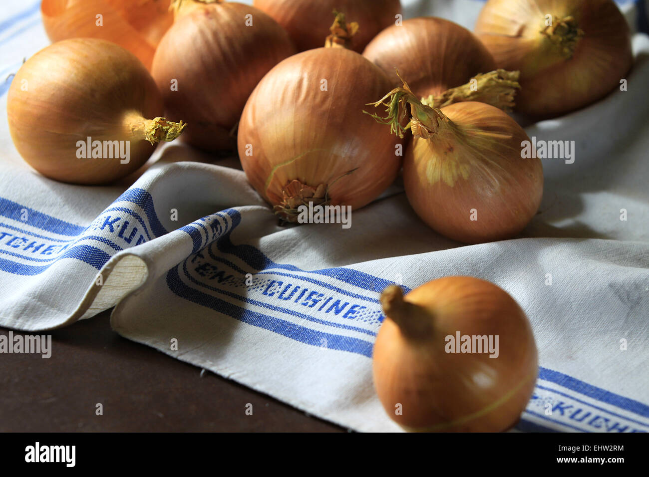 Onion peel tea hi-res stock photography and images - Alamy