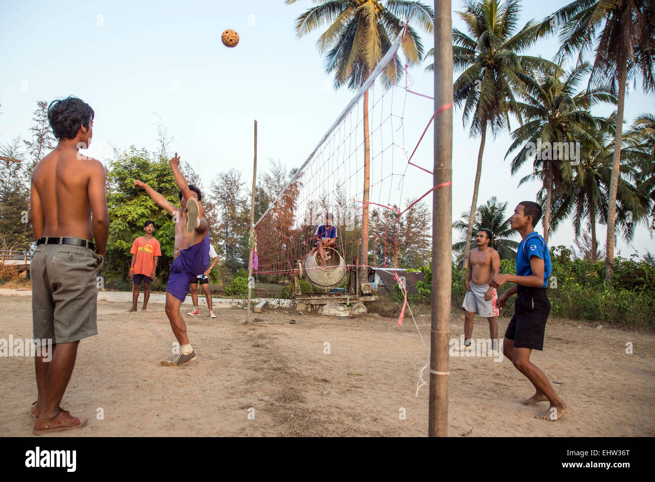 DAILY LIFE IN THAILAND, SOUTHEAST ASIA Stock Photo - Alamy