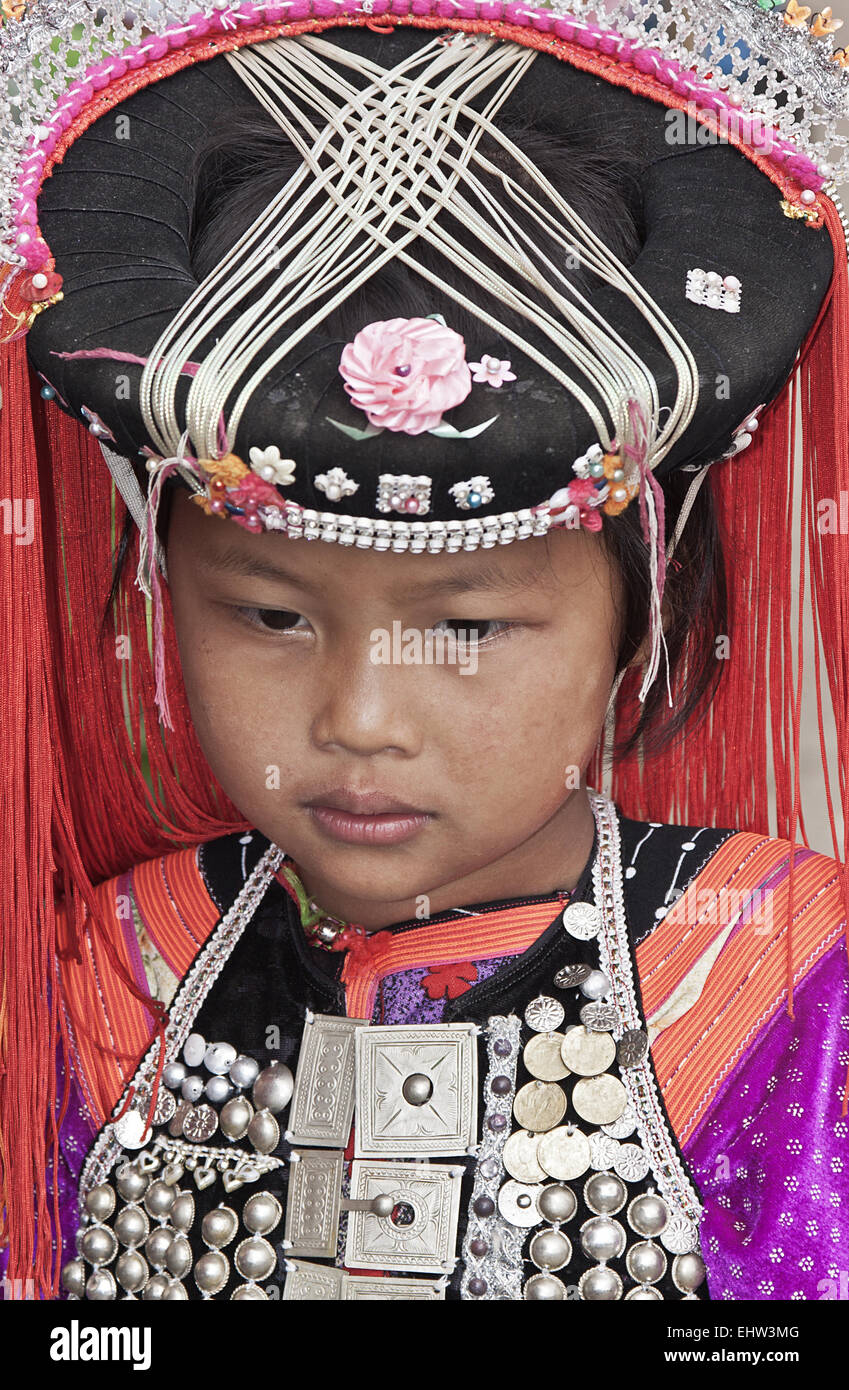 Lisu people hi-res stock photography and images - Alamy