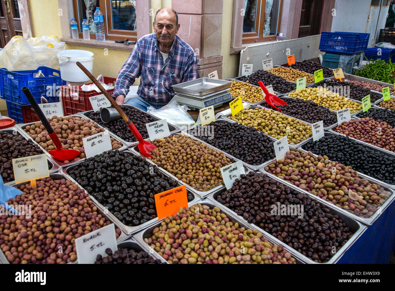 Olive display hi-res stock photography and images - Alamy