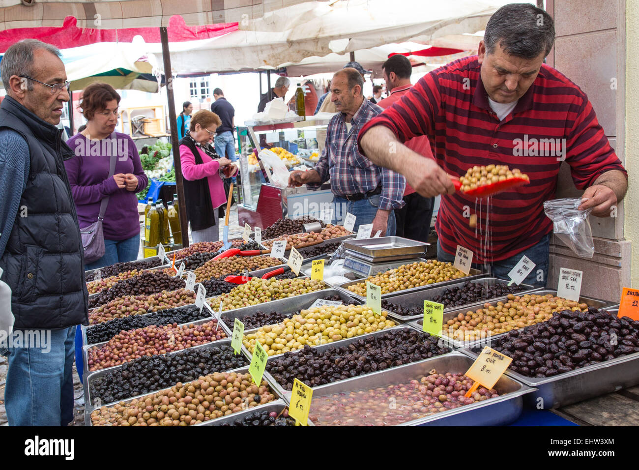 Olive display hi-res stock photography and images - Alamy