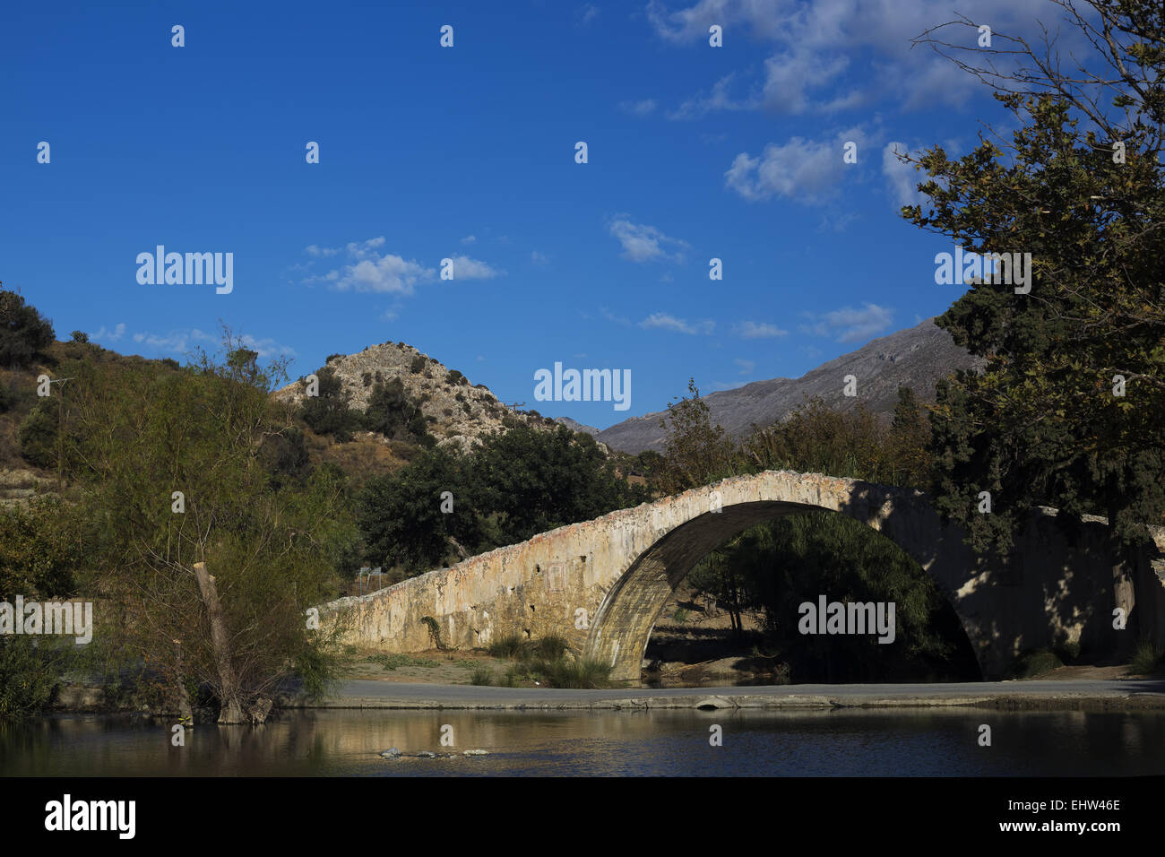 Olive bridge hi-res stock photography and images - Alamy