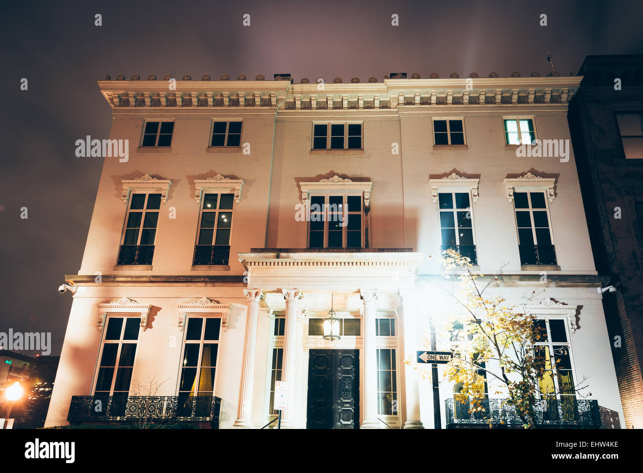 The Thomas-Jencks-Gladding House at night in Mount Vernon, Baltimore ...