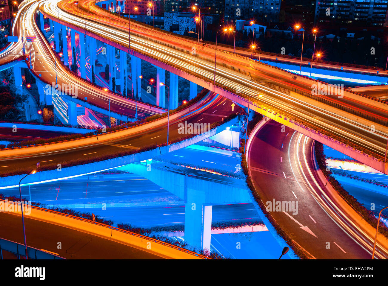 At grade intersection hi-res stock photography and images - Alamy