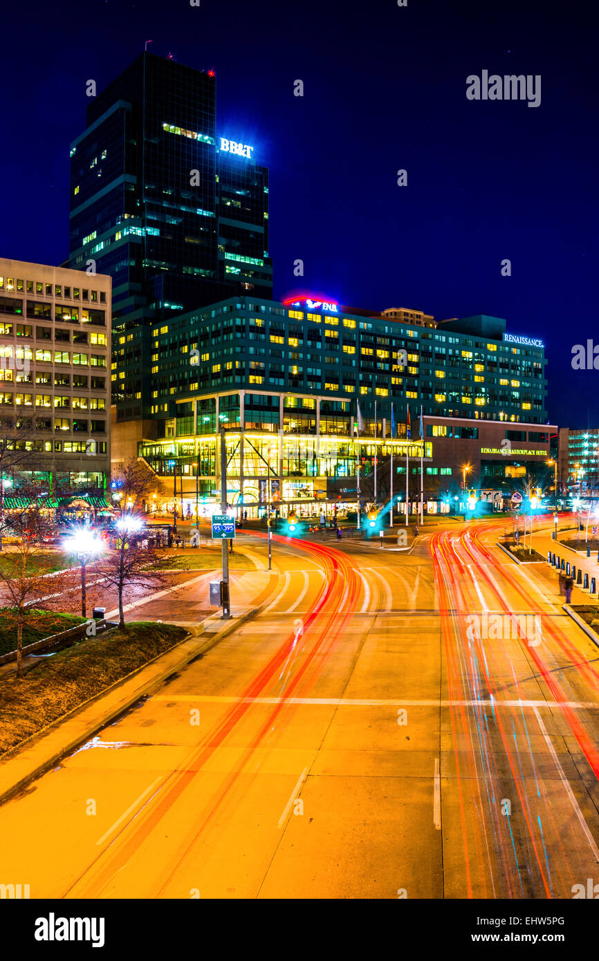 Street light buildings architecture hi-res stock photography and images ...