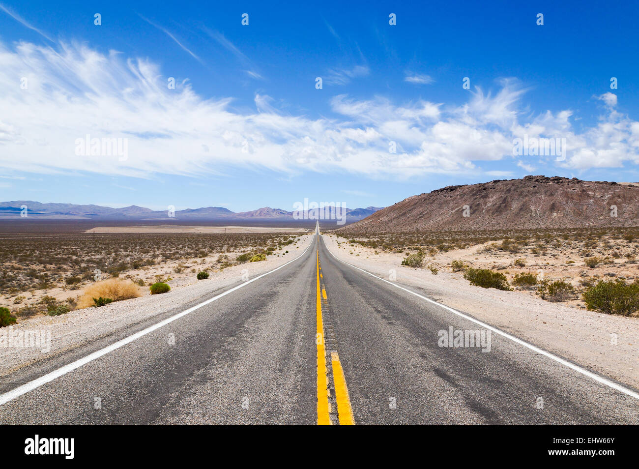 Highway 95 nevada hi-res stock photography and images - Alamy