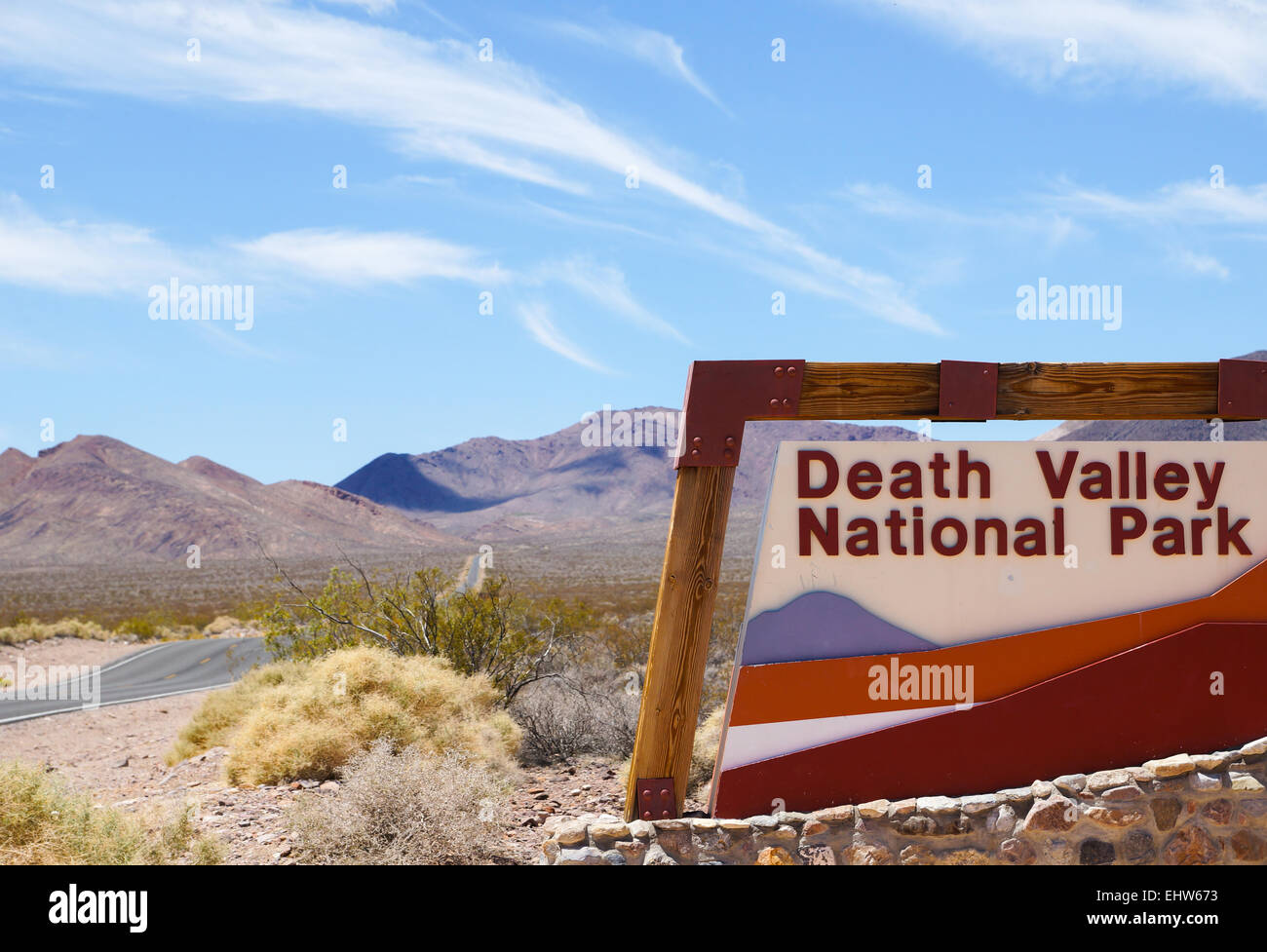 Welcome to death valley hi-res stock photography and images - Alamy