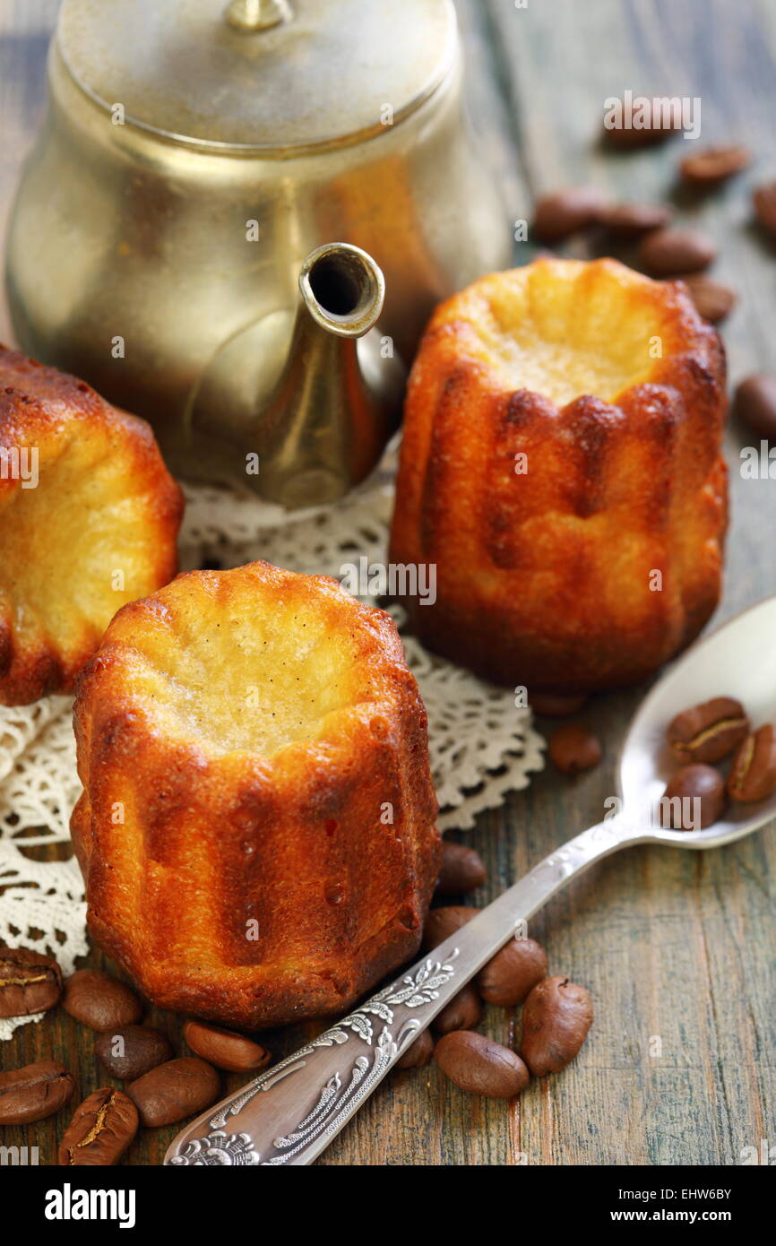 Old cake hi-res stock photography and images - Alamy