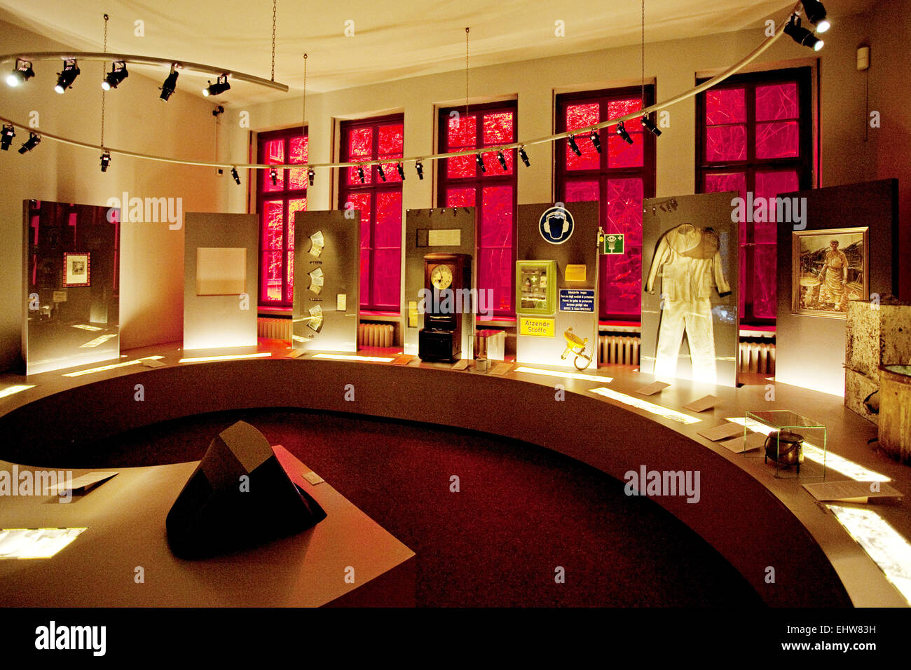 German wire hi-res stock photography and images - Alamy