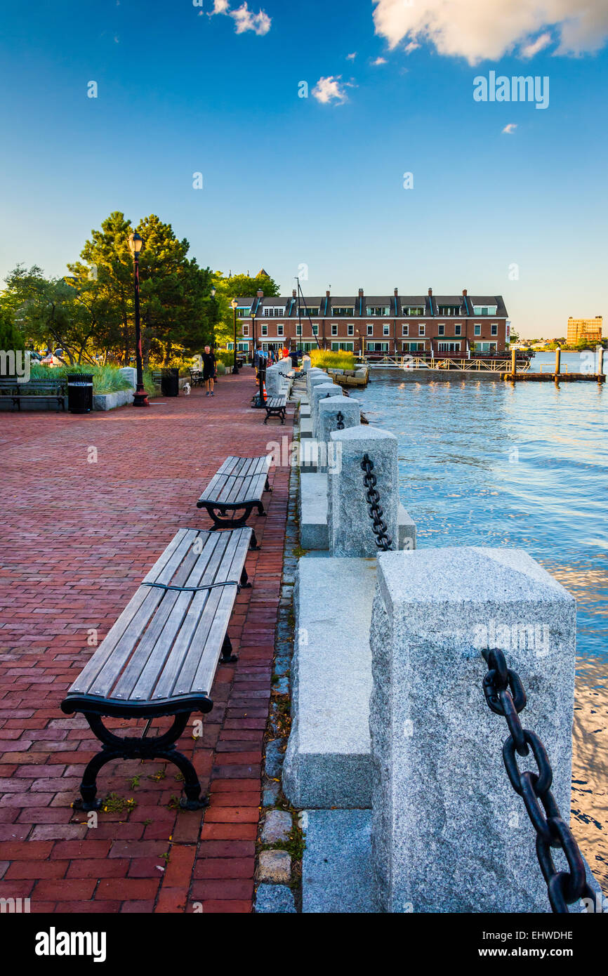 Bench on the waterfront in Boston, Massachusetts Stock Photo - Alamy