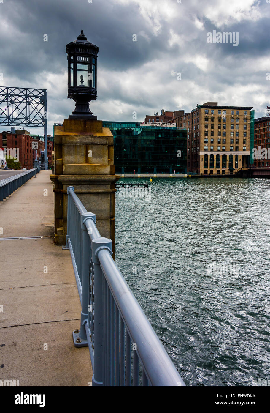 Bridge over Fort Point Channel in Boston, Massachusetts Stock Photo - Alamy