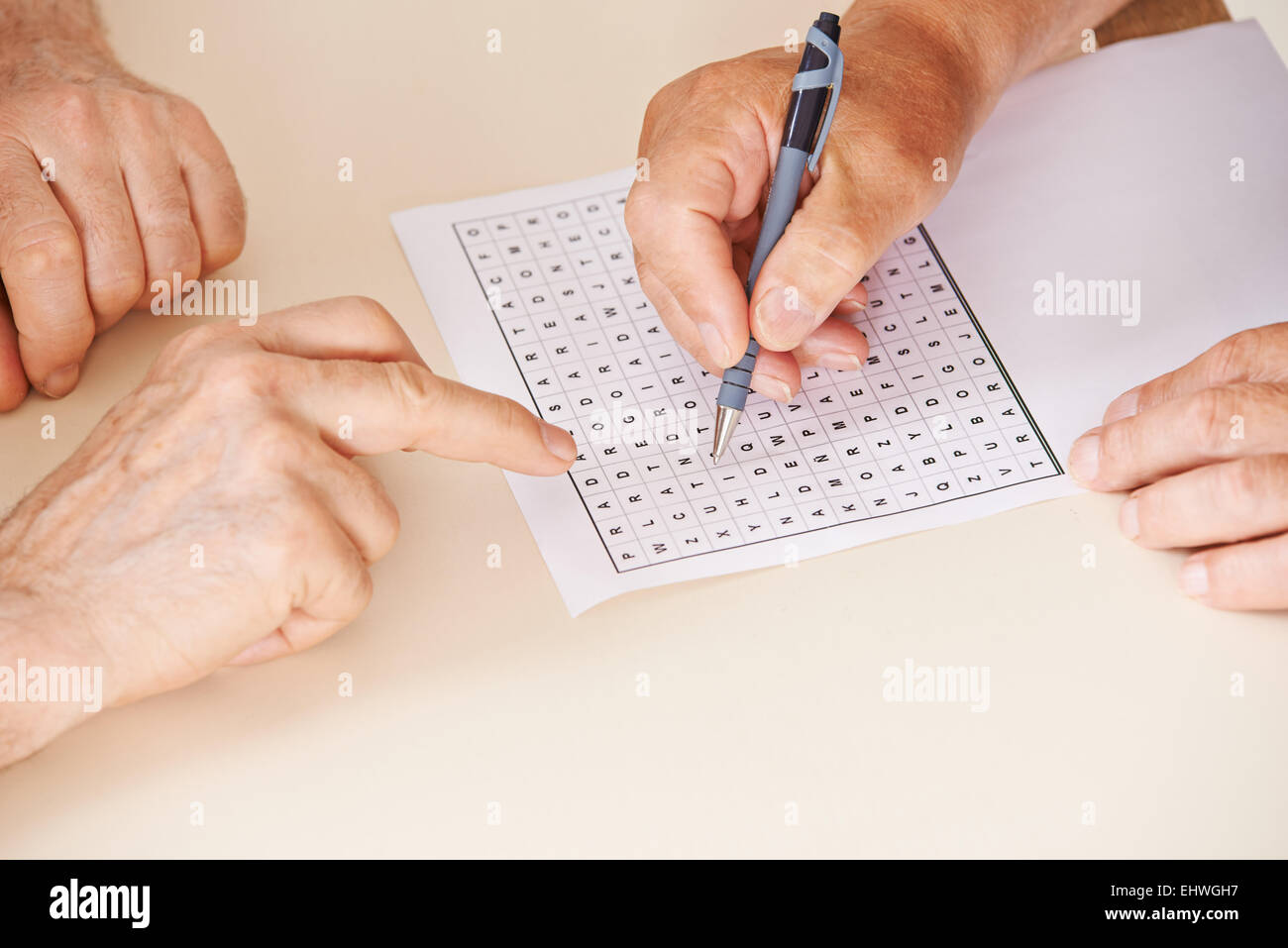 Search memory hi-res stock photography and images - Alamy