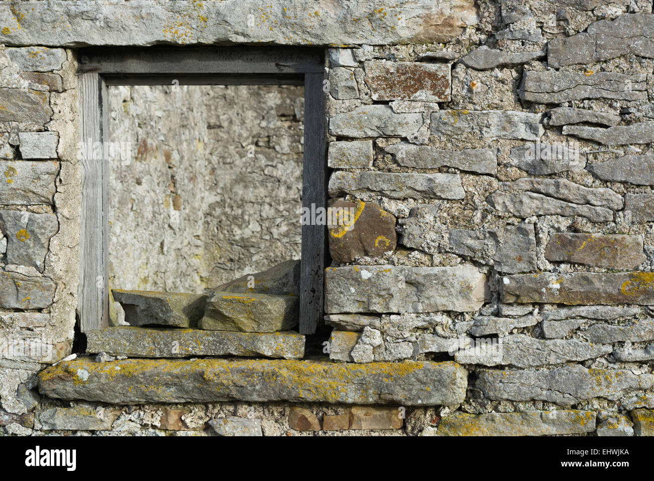 Stone wall window Stock Photo - Alamy