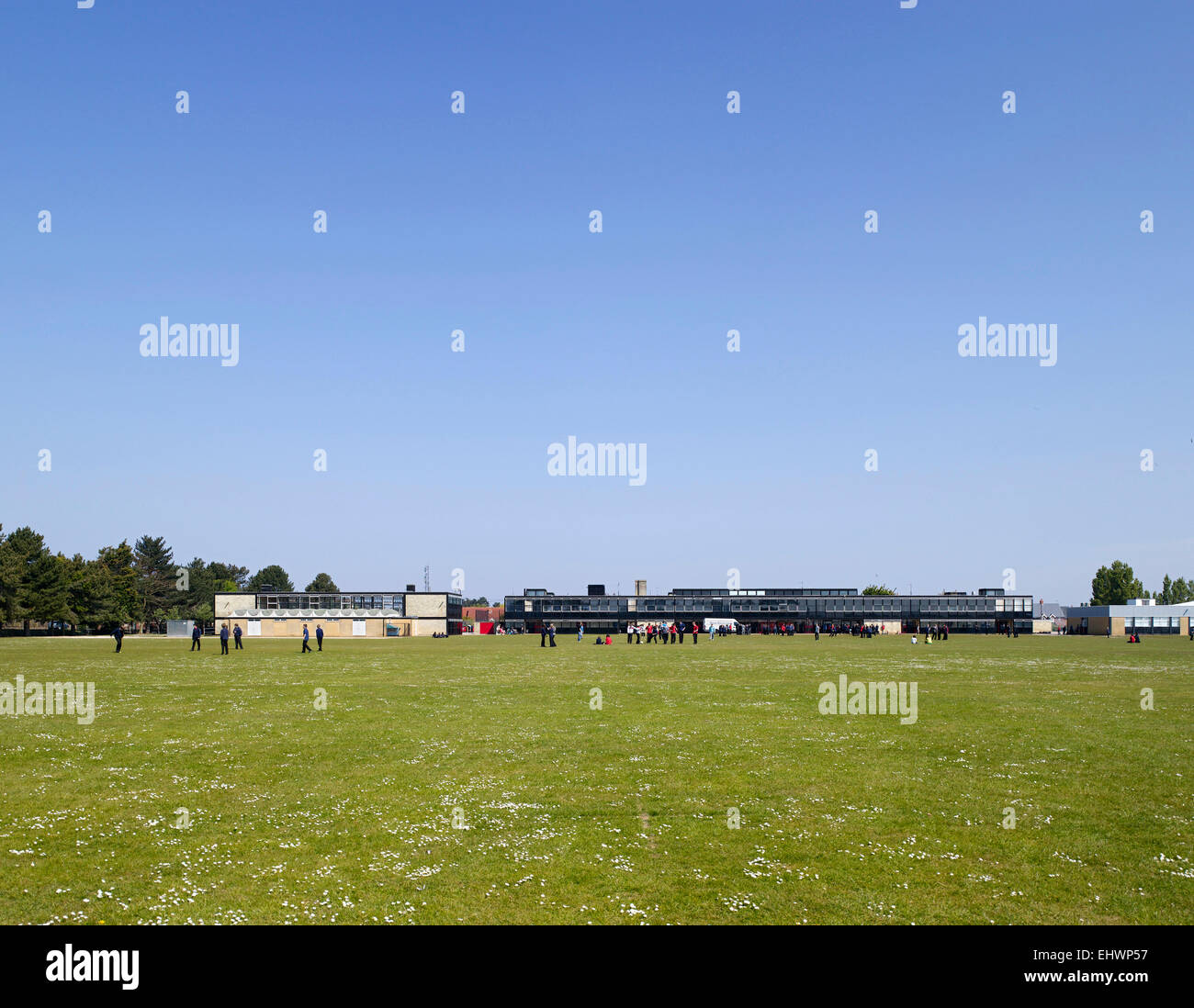 Hunstanton school 1954 hi-res stock photography and images - Alamy