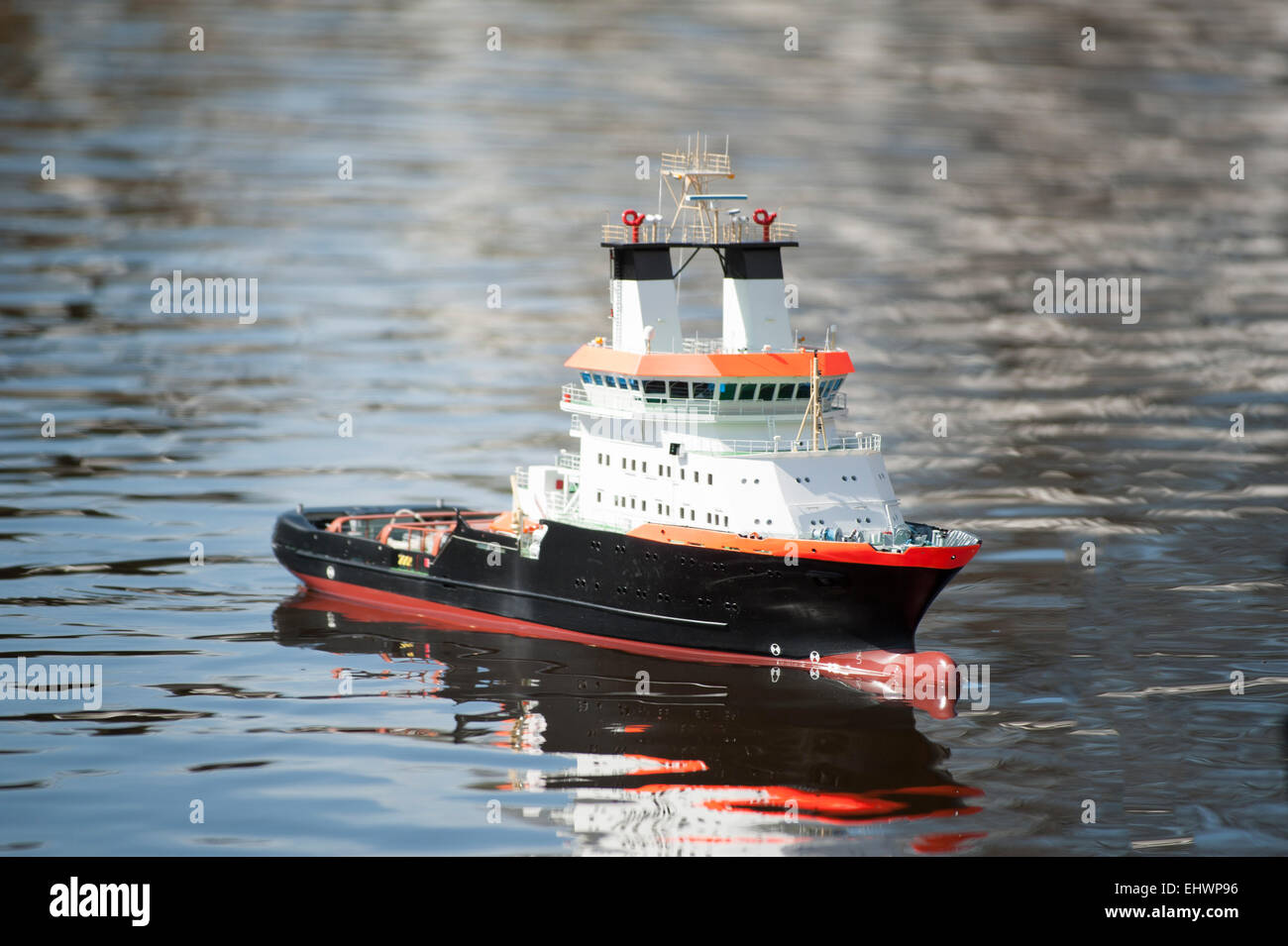 emergency tow vessel Stock Photo - Alamy