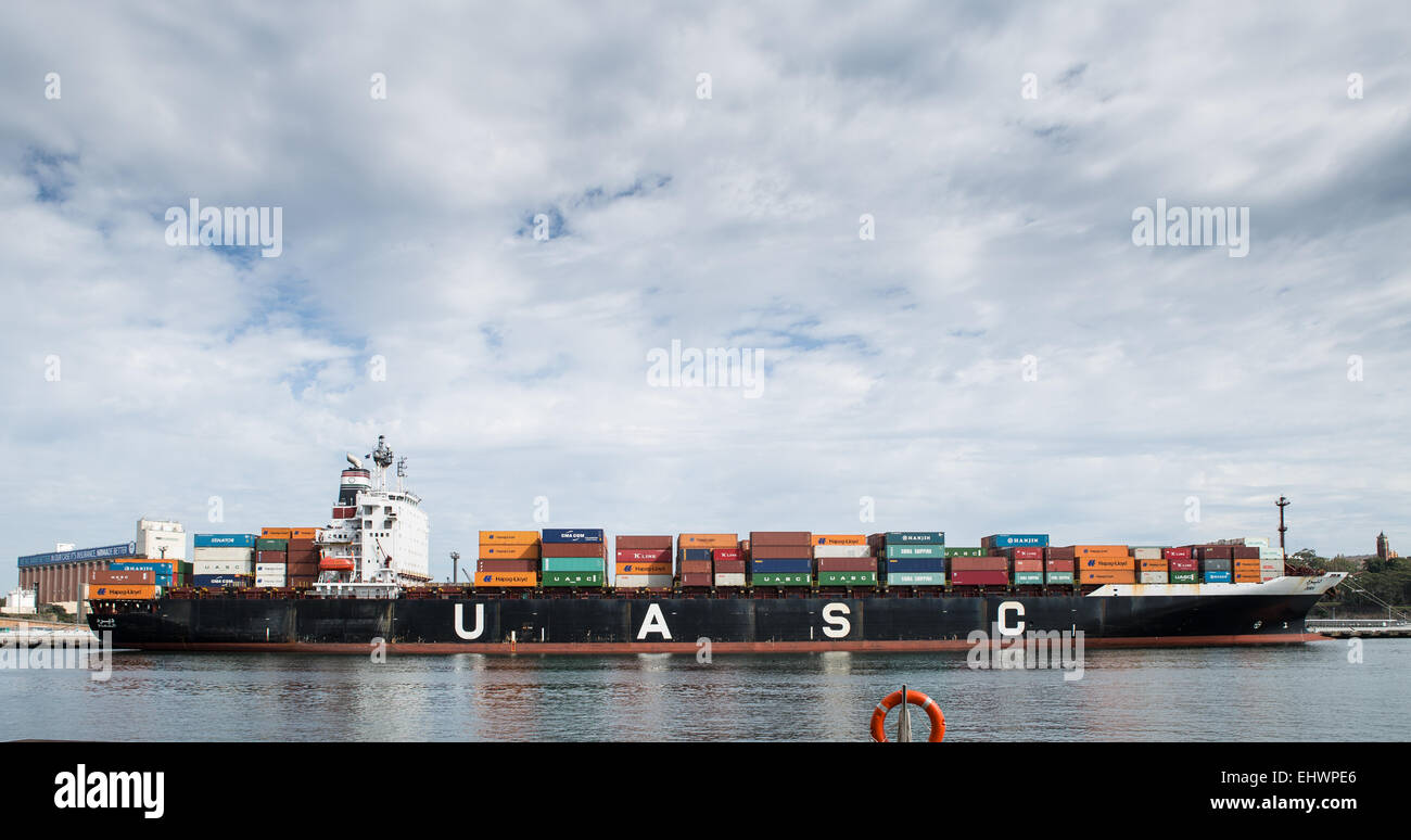 Uasc shipping container hi-res stock photography and images - Alamy