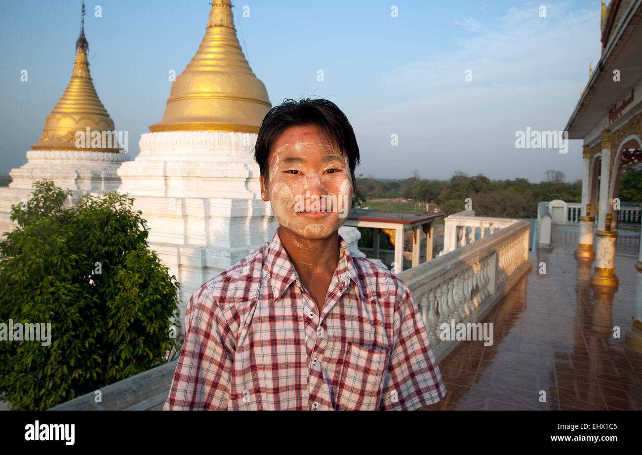 Smiling face of a burmese man hi-res stock photography and images - Alamy
