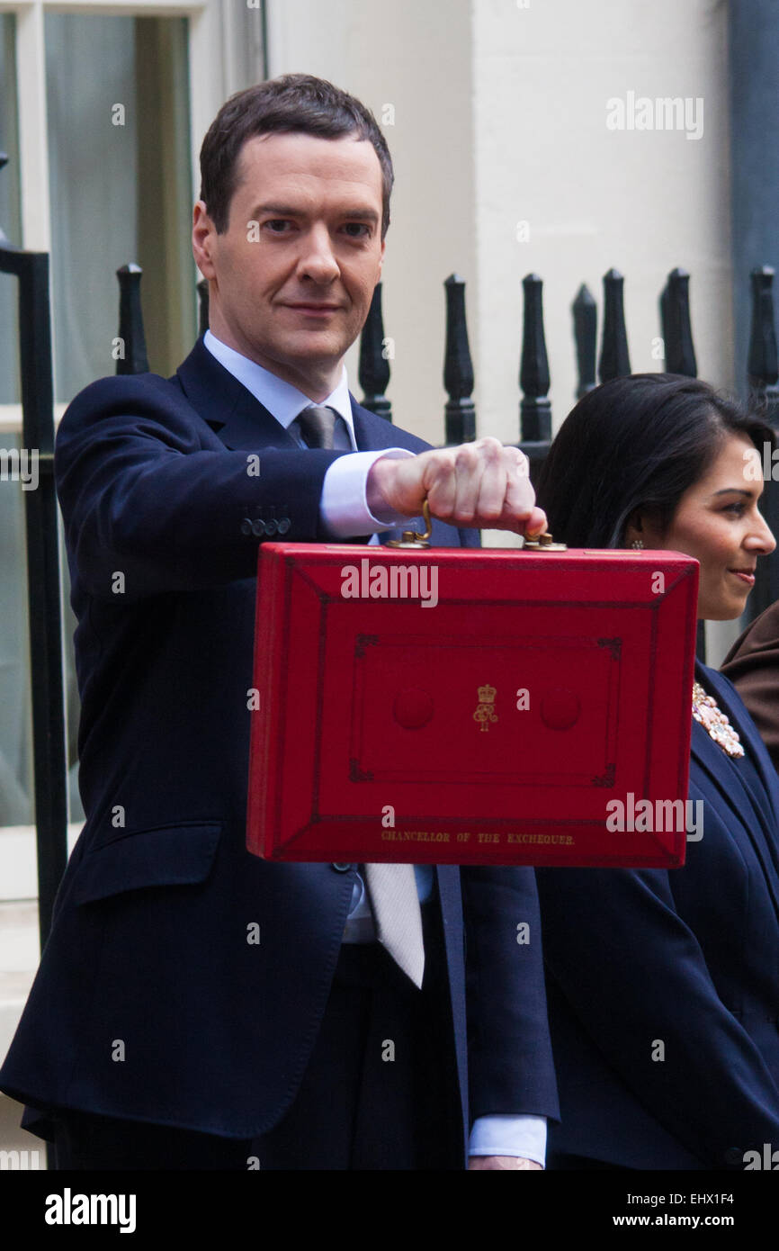 George osbourne red briefcase hi-res stock photography and images - Alamy