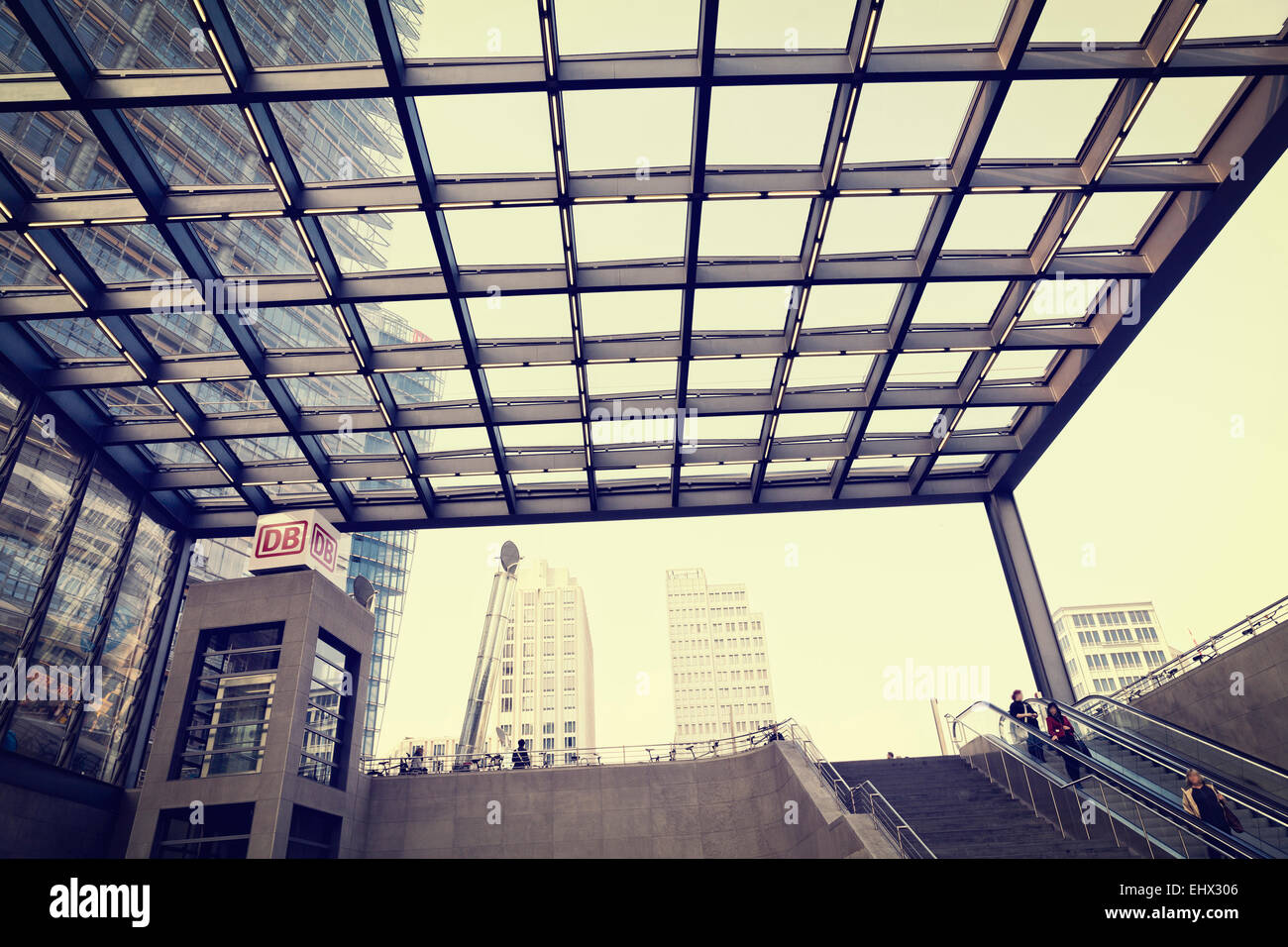 S bahn logo hi-res stock photography and images - Alamy