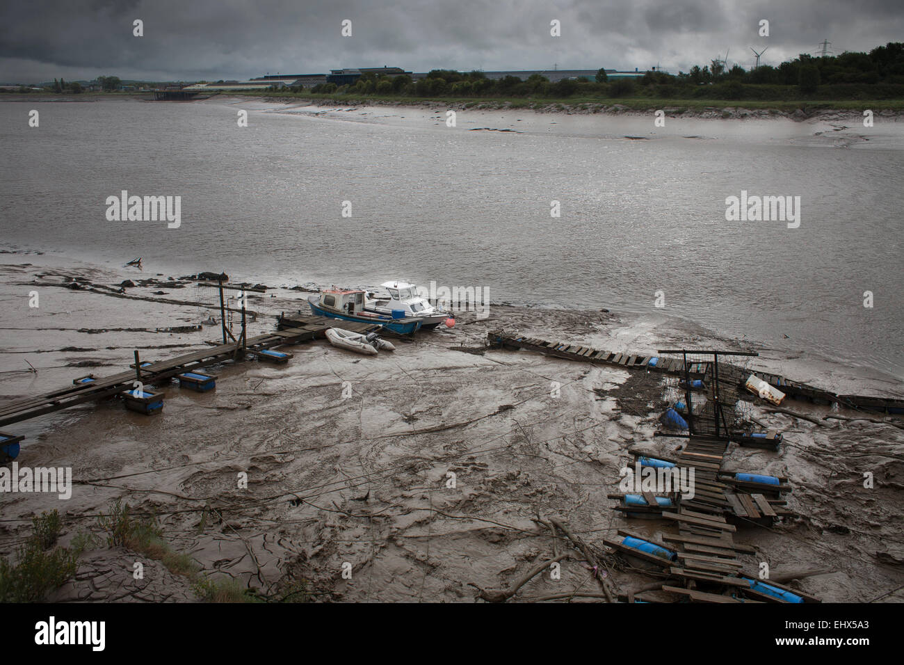 Mud banks hi-res stock photography and images - Alamy