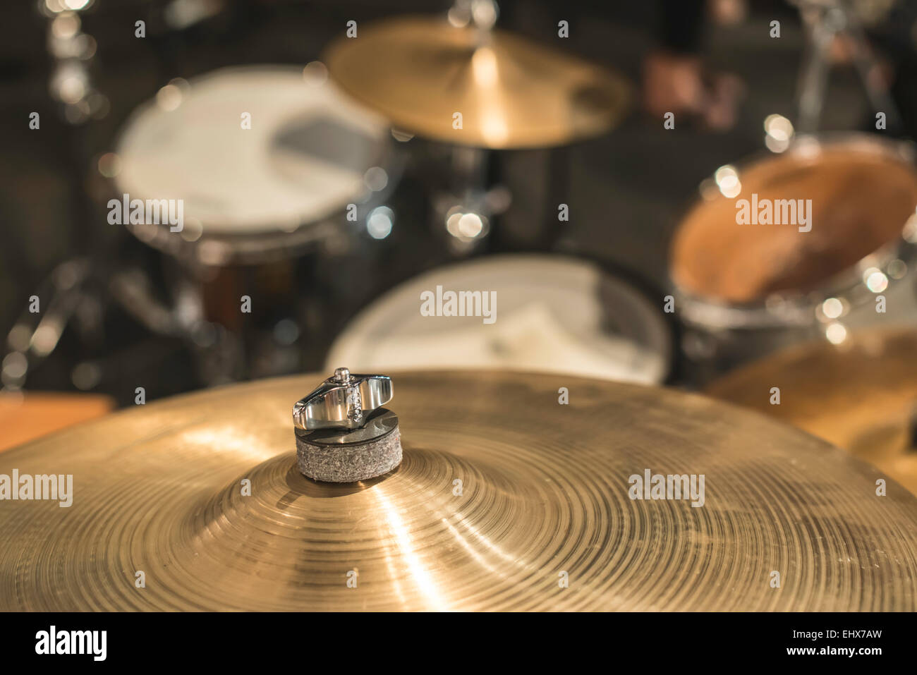 Cymbal drums hi-res stock photography and images - Alamy