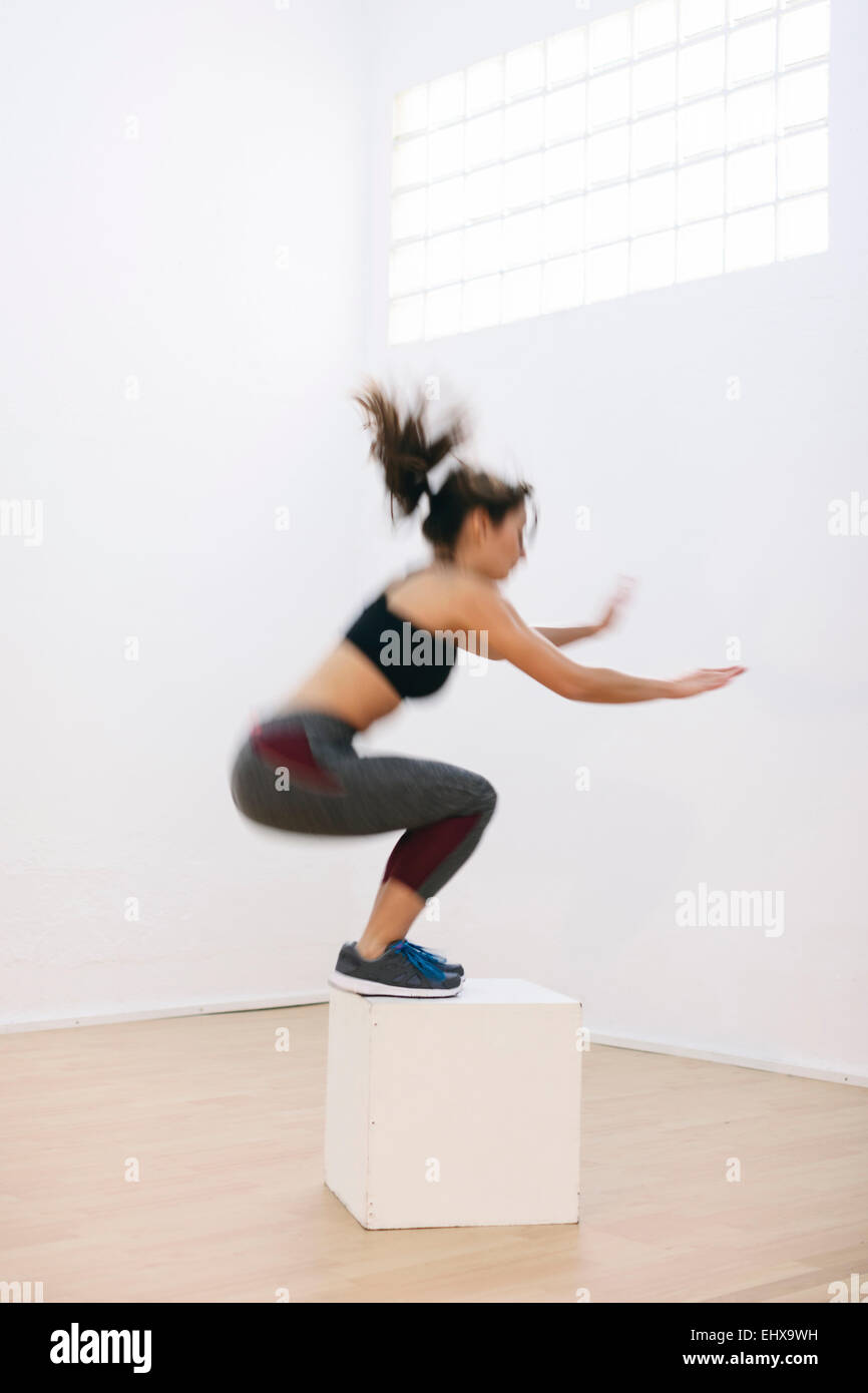 Woman base jumping hi-res stock photography and images - Alamy
