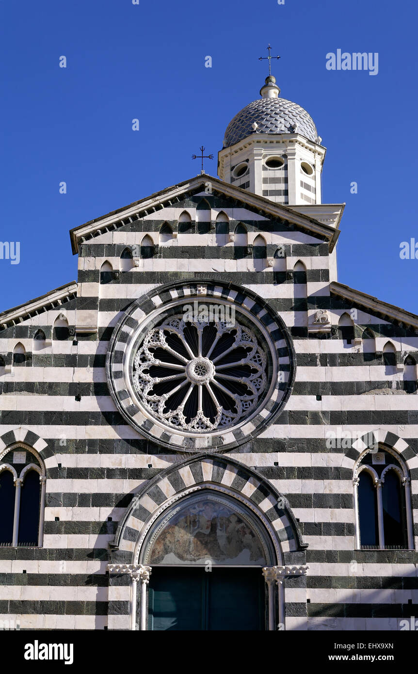Marble striped church front with bell tower behind Stock Photo - Alamy