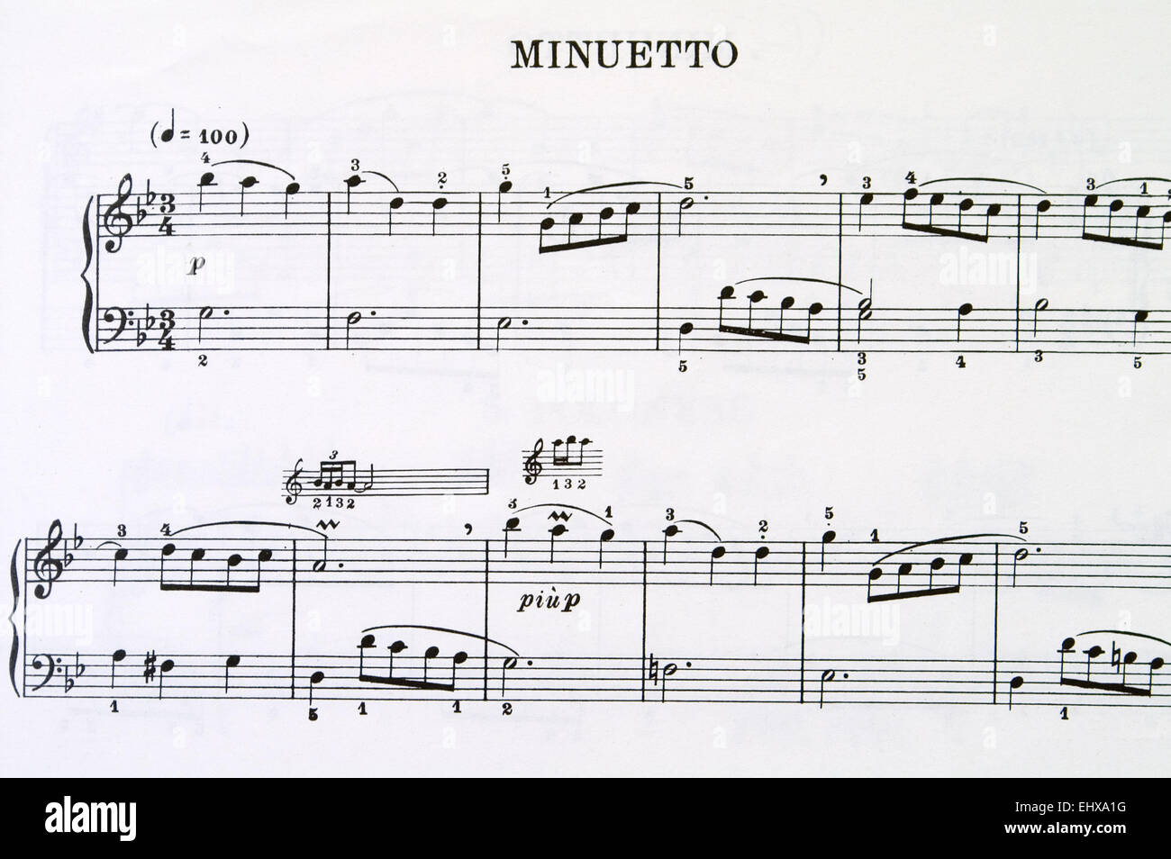 Simple sheet music notes hi-res stock photography and images - Alamy